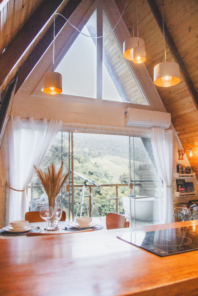 Cabana aconchegante na Serra Macaense | Reserve na Holmy